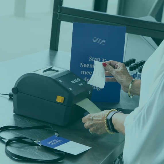 Event check-in & badges | Momice